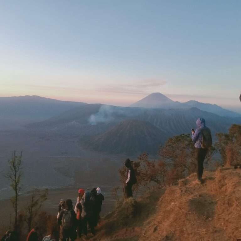 Amazing Tours to Explore Bromo and Ijen Crater